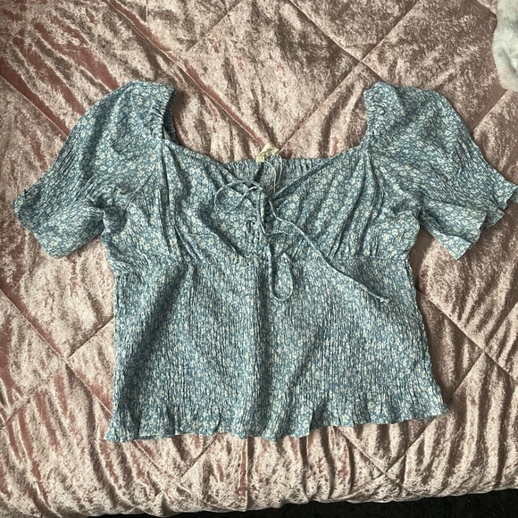 Sim & Sam | Tops | Sim Sam Floral Shirred Puff Sleeve Smocked Corset ...